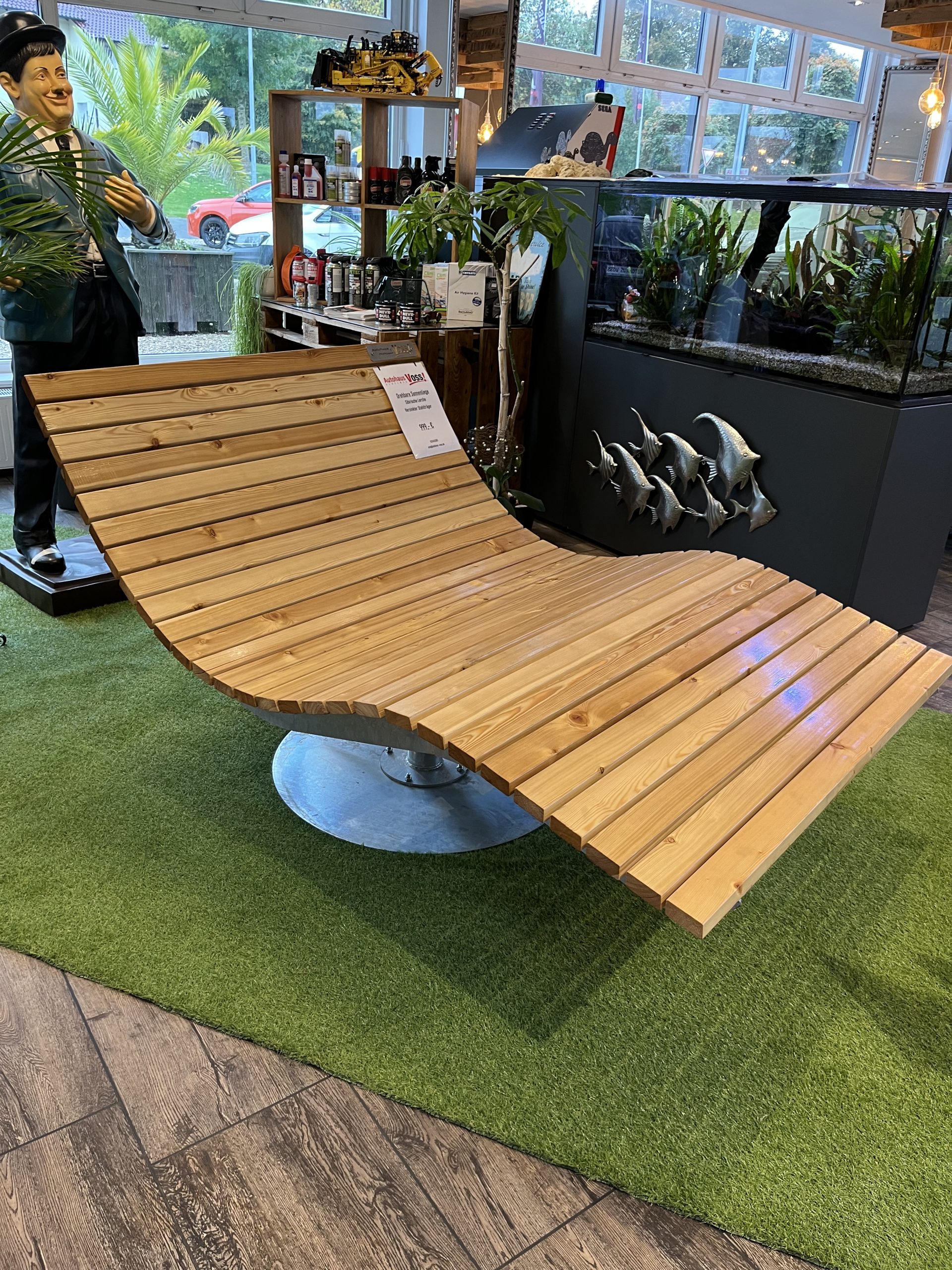 Exklusiv bei uns im Autohaus Voss - Drehbare Sonnenliege - Autohaus Voss